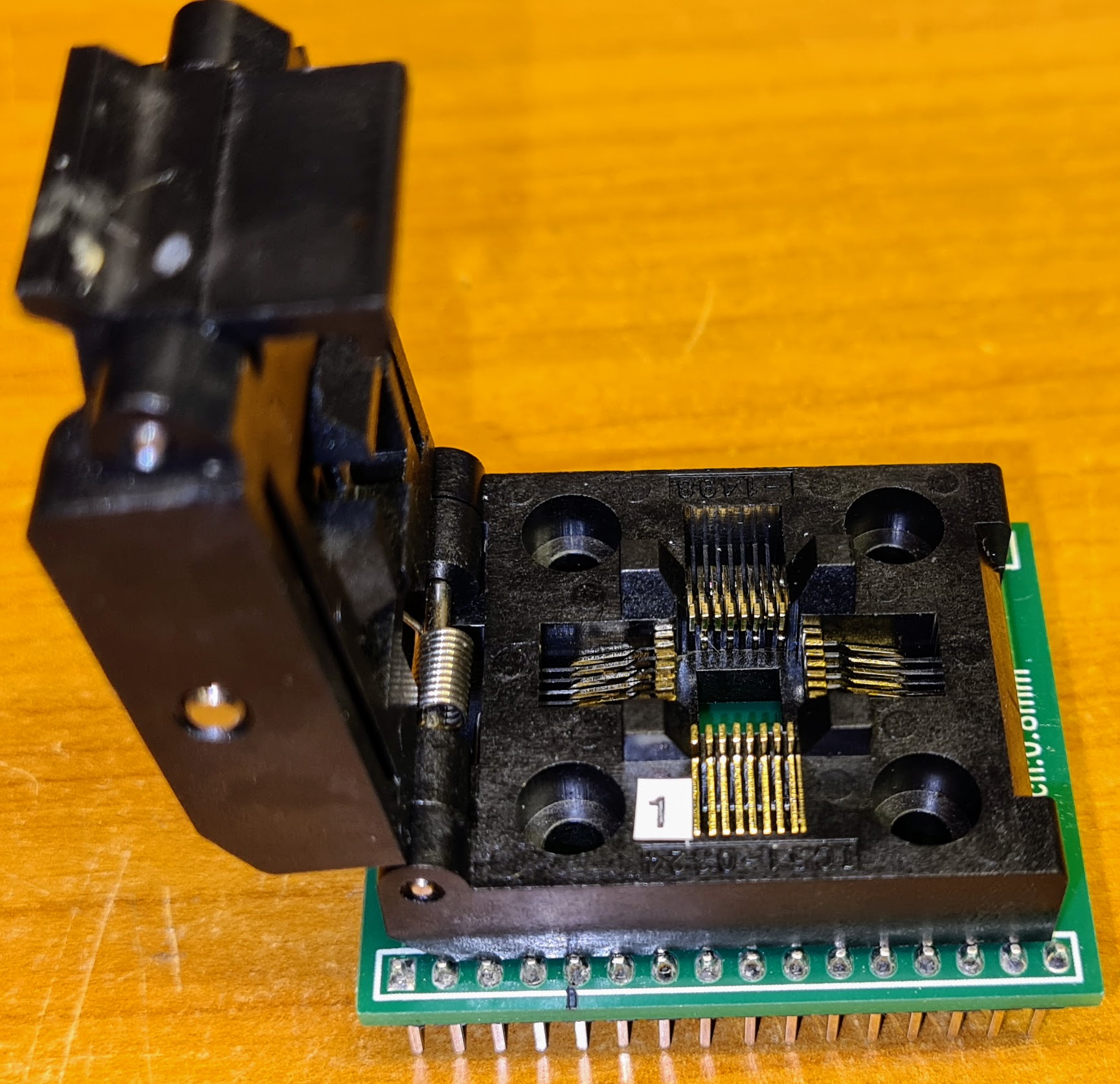DIY: ATMEGA328P-AU bootloader burner – Retronics
