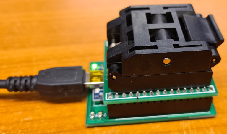 DIY: ATMEGA328P-AU bootloader burner – Retronics